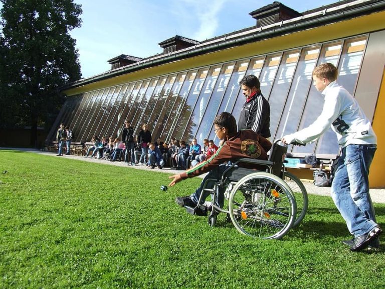 Wheelchair accessible activities Voiture Et Handicap